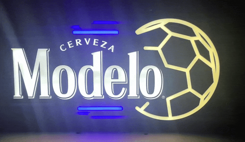 Modelo Cerveza Soccer Sequencing LED Sign