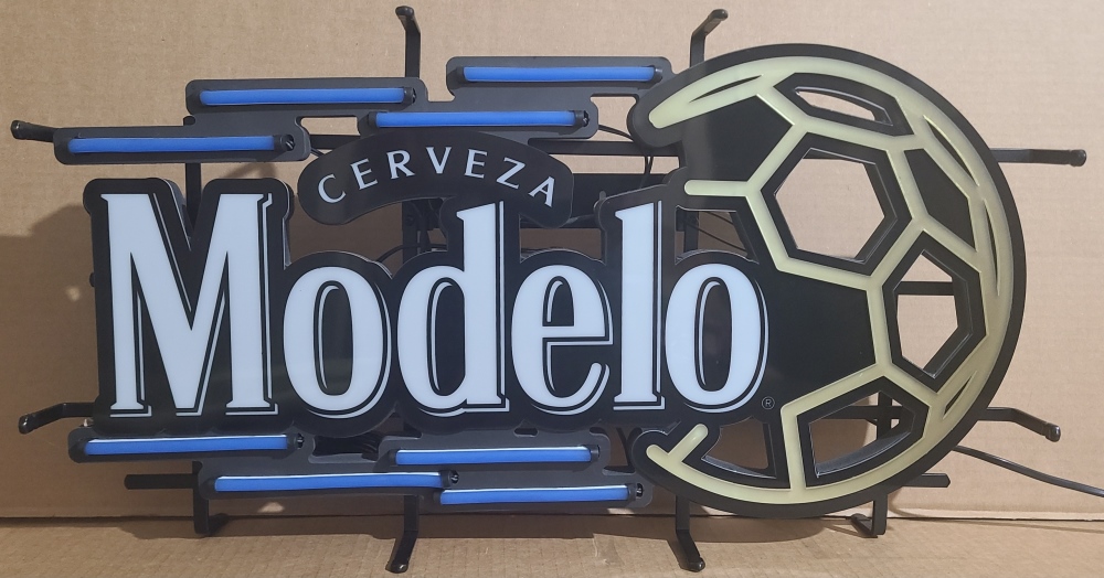 Modelo Cerveza Soccer Sequencing LED Sign